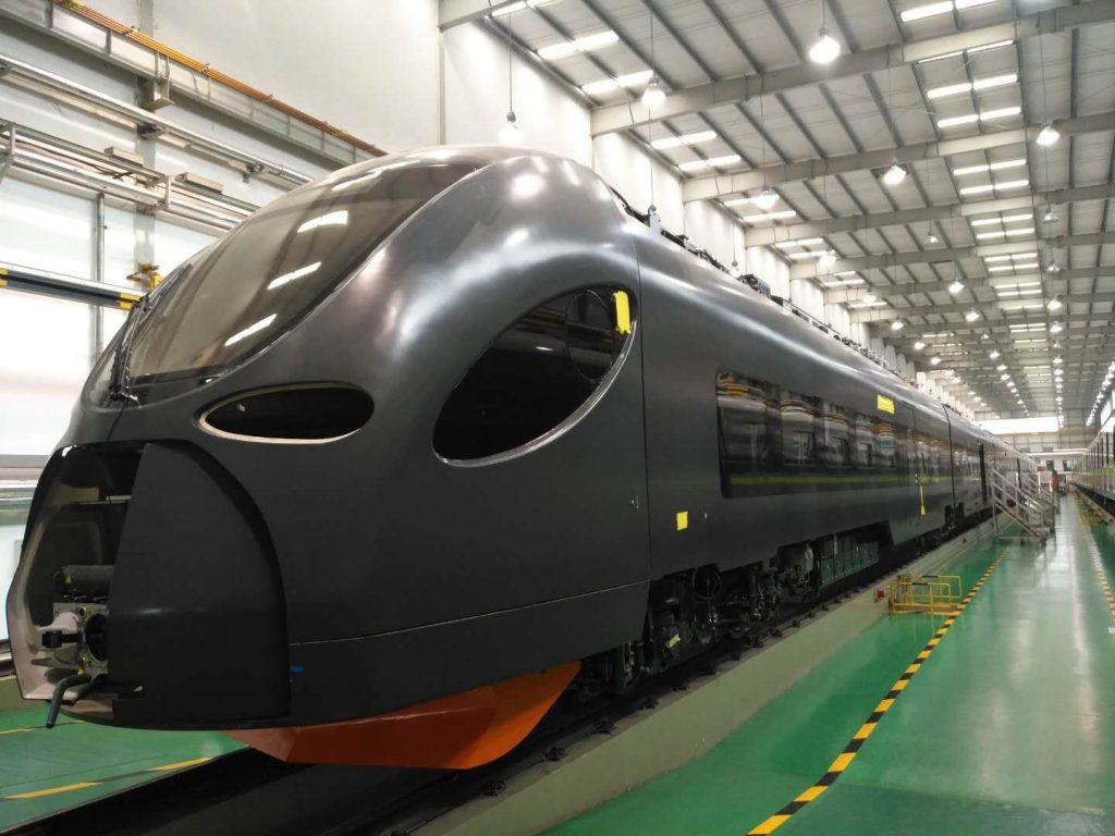 Nuevos trenes CRRC para Leo Express revelados | Tren y Rail